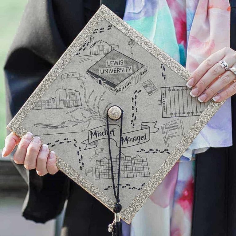 23 Best Graduation Cap Ideas You’ll Obsess Over