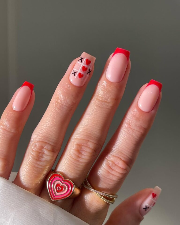 21 Adorable Valentine’s Day Nail Ideas to Steal Hearts This Year ...